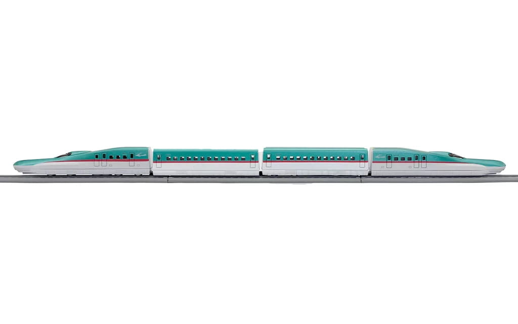 Tohoku Shinkansen E5 series 4-car train "Living Train" with display ...