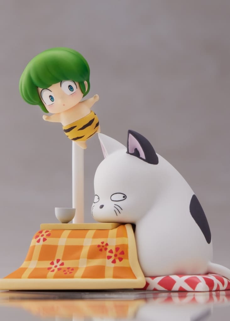 Mini Figure Ten and Kotatsu Cat "THE RETURN OF LUM URUSEI YATSURA ...