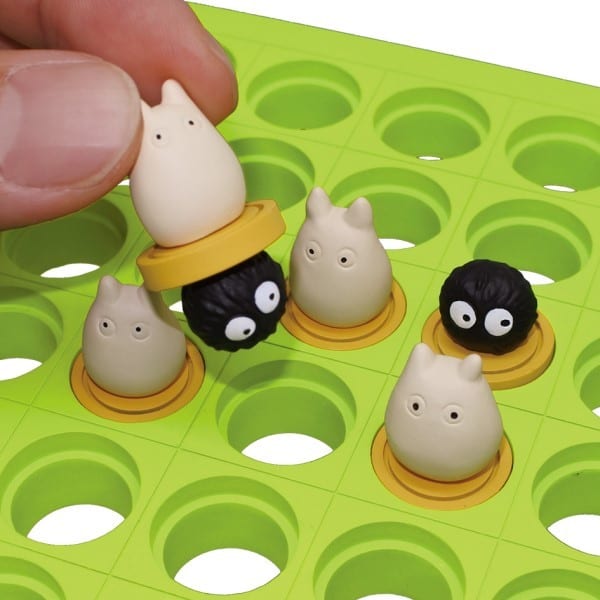 Board game Totoro and Crosske's Reversi Game "My Neighbor TOTORO" | Toy ...
