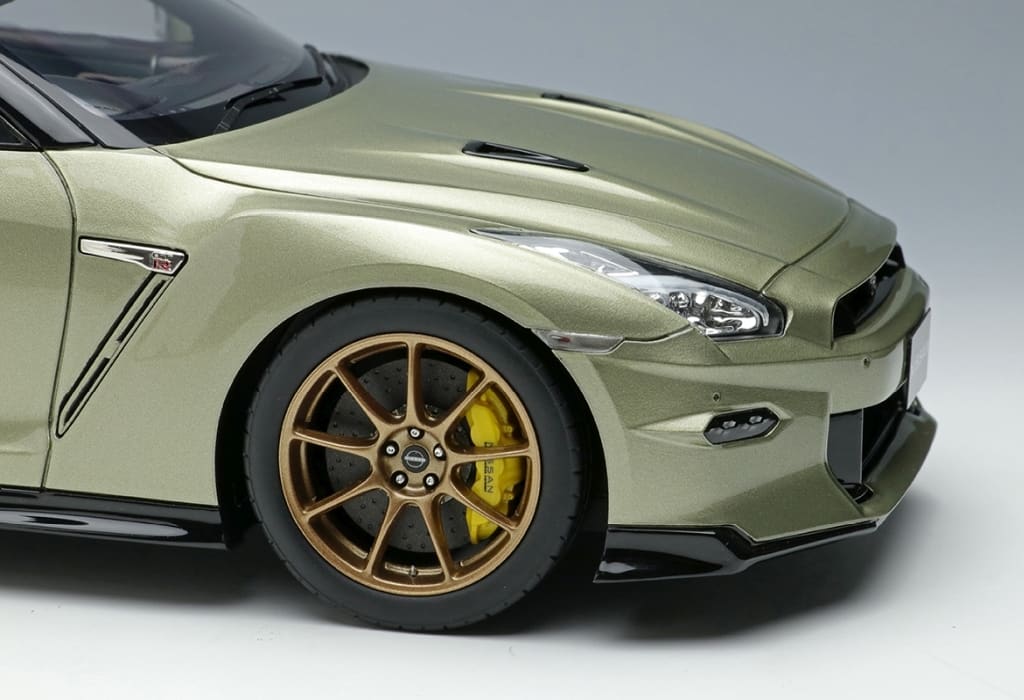 1/18 NISSAN GT-R Premium edition T-spec 2024 (Millennium jade) [EML082A] | Toy Hobby | Suruga-ya.com