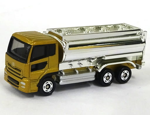 Minicar Nissan Diesel Quon Tank Lorry (Champagne Gold x Silver / Red Box / Made in Vietnam ...