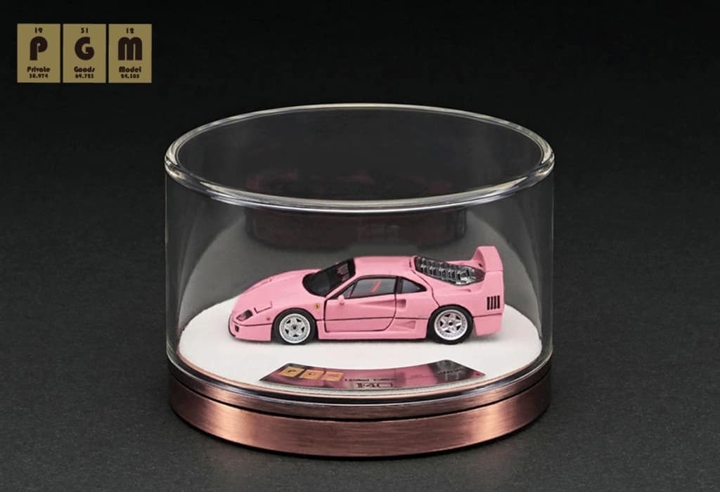 Minicar 1/64 F40 (Pink) - Rotating display (Rotating Pedestal Version ...
